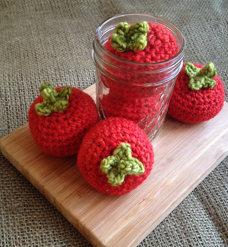 Ravelry: Tomato pattern by Jessica Richardson