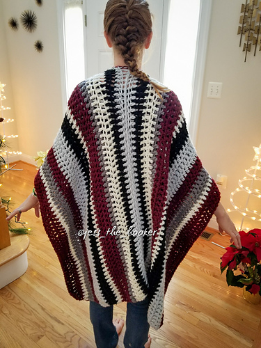 Ravelry: The Maggie Ruana pattern by Jessica Fulcher