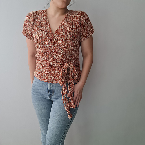 Ravelry: Selene Wrap Top pattern by Jessica Tsung