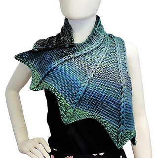 Ravelry: Dragon Wing Cowl pattern by Jessie Rayot