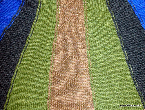 Ravelry: Join~As~You~Go Knitted Vertical Stripes pattern by Jessie Rayot