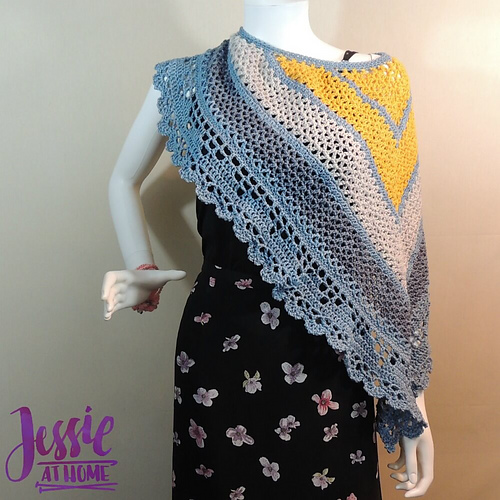 Ravelry: Julia pattern by Jessie Rayot