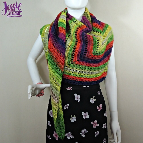 Ravelry: This Way Wrap pattern by Jessie Rayot
