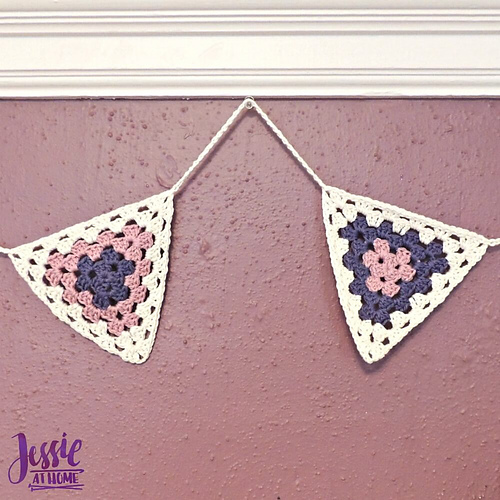 Ravelry: Granny Triangle Bunting pattern by Jessie Rayot