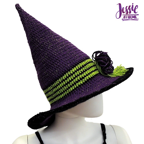 Ravelry: That Witch pattern by Jessie Rayot