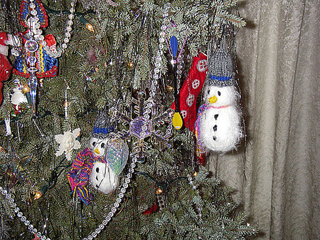 Ravelry: Snowman Ornament pattern by Alisha Bauman