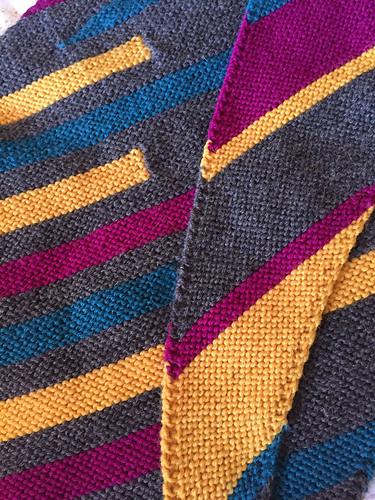 Ravelry: Ono Shawl pattern by Francoise Danoy