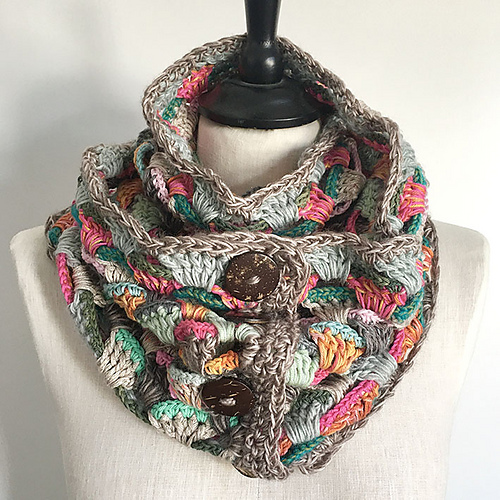 Ravelry: Crest of the Waves Cowl pattern by Jo Kirby