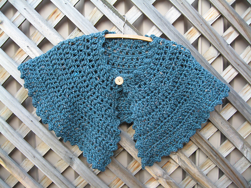 Ravelry: Lacy Cape pattern by Carol Meldrum