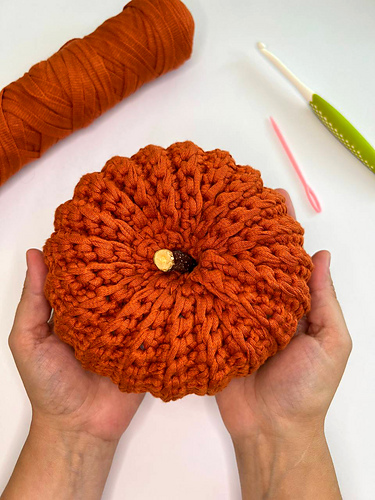 Ravelry: Quick and Easy Pumpkin pattern by Jolly Lizard