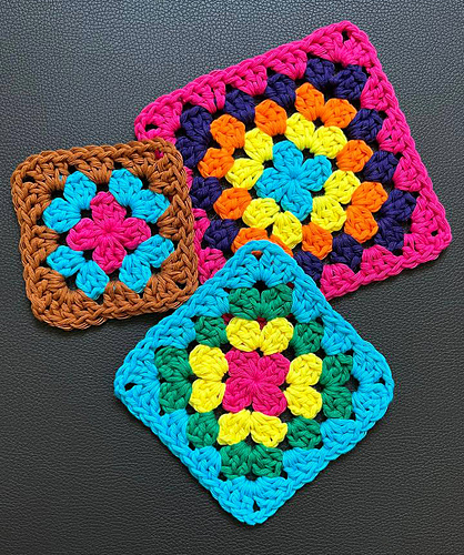 Ravelry: Multicolor Classic Granny Square pattern by Jolly Lizard