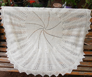 Ravelry: JoytotheWorld's Bubbles Baby Shawl