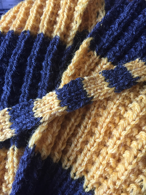 Ravelry: Newt Scamander or Dr Gru Scarf pattern by The Knit Guru