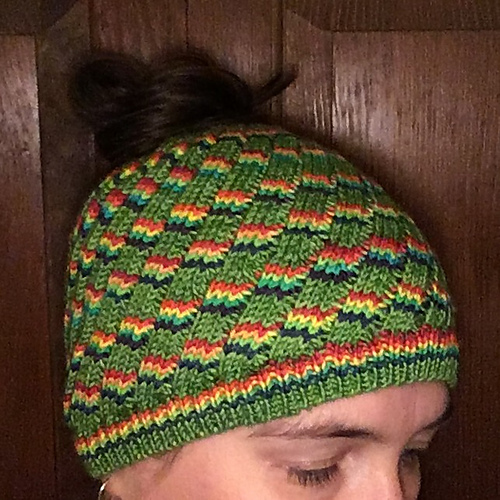 Ravelry: Checkerwork Hat pattern by Vexy