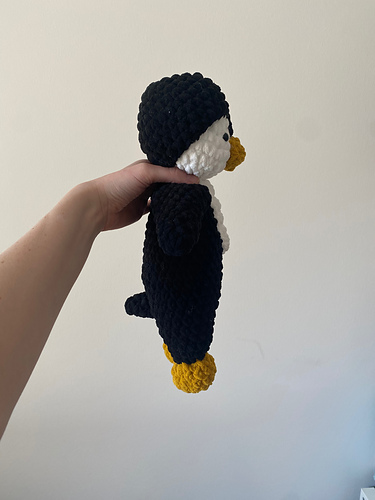 Ravelry: Cuddly Penguin Pierre pattern by Juliane Heise