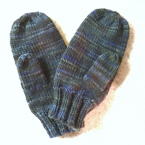 Ravelry: Fastest Mittens pattern by PetitBeurre Knits