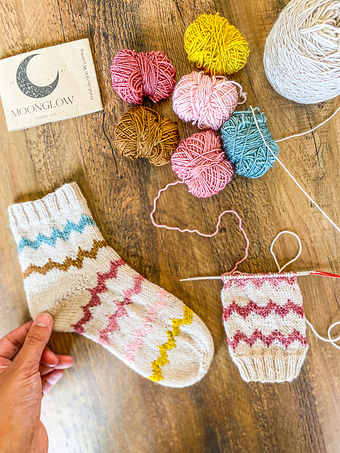 Ravelry: Heat Wave pattern by Twin Stitches Designs