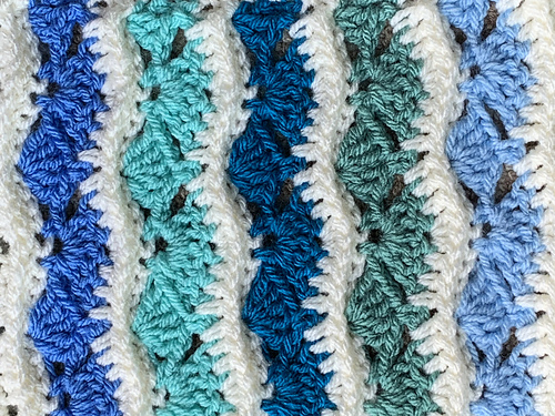 Ravelry: Ophelia Ripple Blanket pattern by Julie Yeager