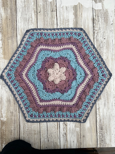 Ravelry: Bohemian Hexagons pattern by Julie Yeager