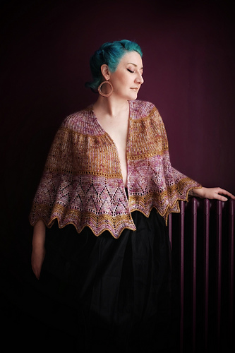 Ravelry: Diva pattern by Julie Knits in Paris
