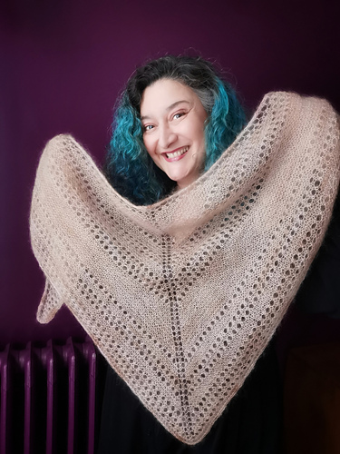 Ravelry: Lil Fluff pattern by Julie Knits in Paris