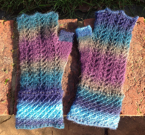 Ravelry: Catch A Falling Star pattern by Elizabeth Ravenwood