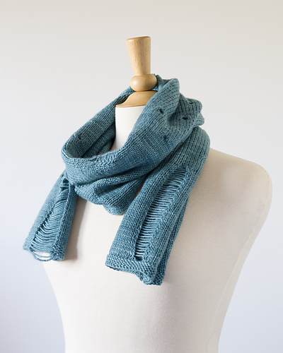 Ravelry: Ragged Scarf pattern by Annie Baker Designs