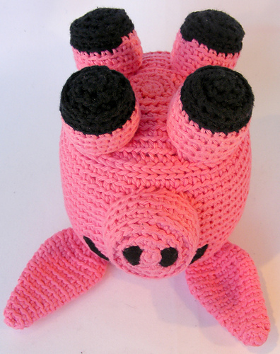 Ravelry: Cube Pig pattern by Skeins Away (Emma Field)