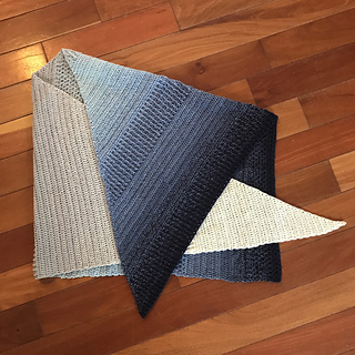 Ravelry: JustMagicMaria's Sunset Beach Shawl Pattern Test