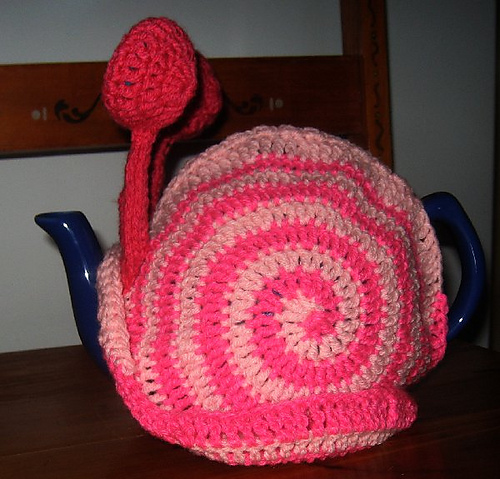 Ravelry: Spiral snail tea cosy pattern by Toni Andmarc