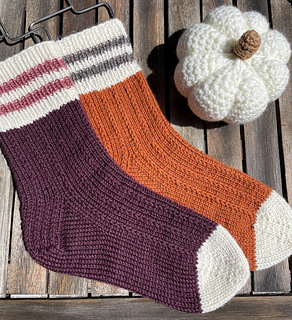 Ravelry: Autumn Warmth pattern by Sue Ann Gardiner