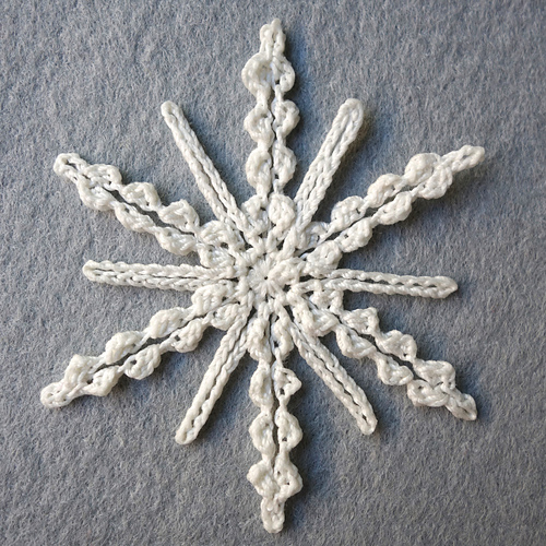 Ravelry: Parakeet Snowflake pattern by Jessica Wifall