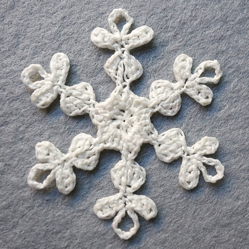 Ravelry: Sabrewing Snowflake pattern by Jessica Wifall