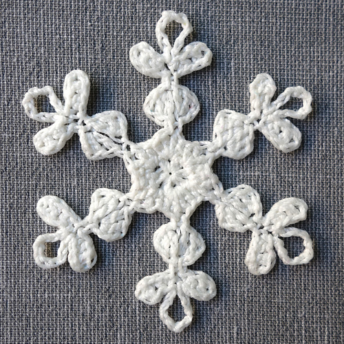 Ravelry: Sabrewing Snowflake pattern by Jessica Wifall