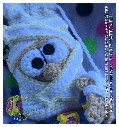 Ravelry: Silly Sacks Mummy pattern by K4TT