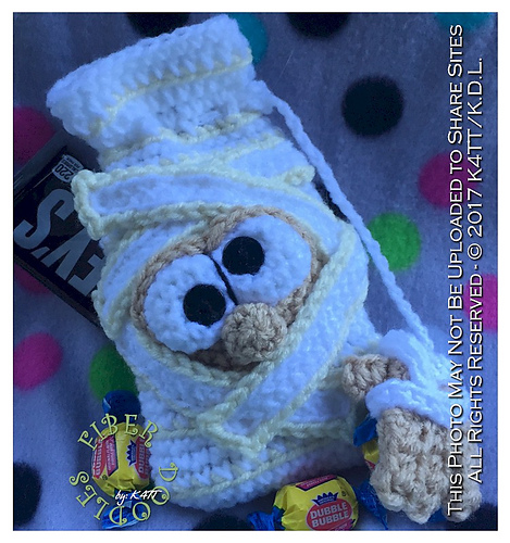 Ravelry: Silly Sacks Mummy pattern by K4TT