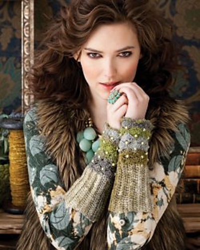 Ravelry: Shell Stitch Wristers pattern by Mary Jane Hall