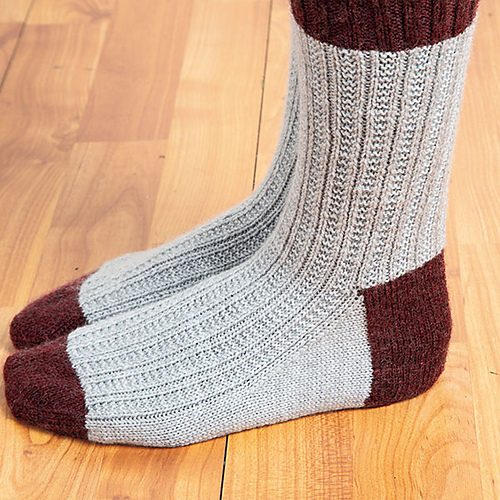 Ravelry: Cozy Toes Socks pattern by Lisa K. Ross