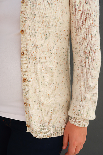 Ravelry: Salt and Pepper Cardigan pattern by Knitting with Chopsticks