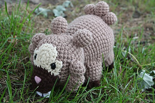 Ravelry: Bidoof pattern by Becca de Kroon