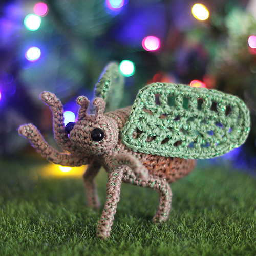 Ravelry: Dougal la cigale pattern by Kakotille Maillalenvers