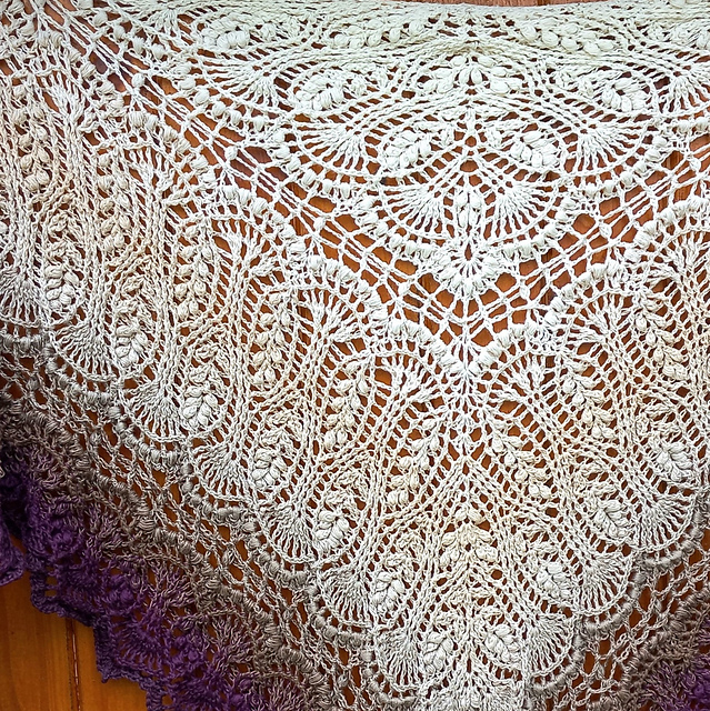Ravelry: Esmera shawl pattern by Martika Grabowska