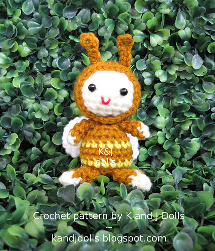 Ravelry: Bee, sunflowers and ladybug amigurumi pattern by Sayjai ...