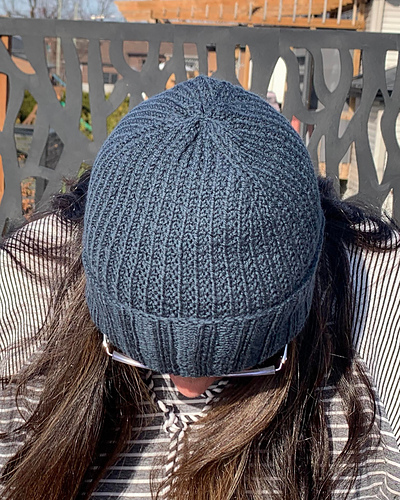 Ravelry: Tuque d'automne à large rebord pattern by Karen Blanchet