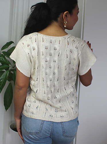 Ravelry: Blomster og blade. pattern by Karen Noe