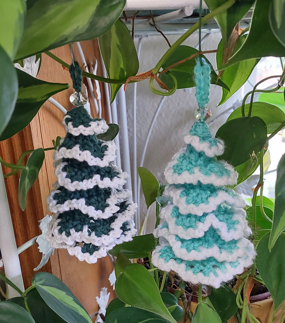 Ravelry: Christmas Tree Ornament pattern by Karina Rose