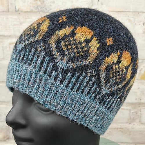 Ravelry: Thistle hat pattern by Tina Vejlø Andersen