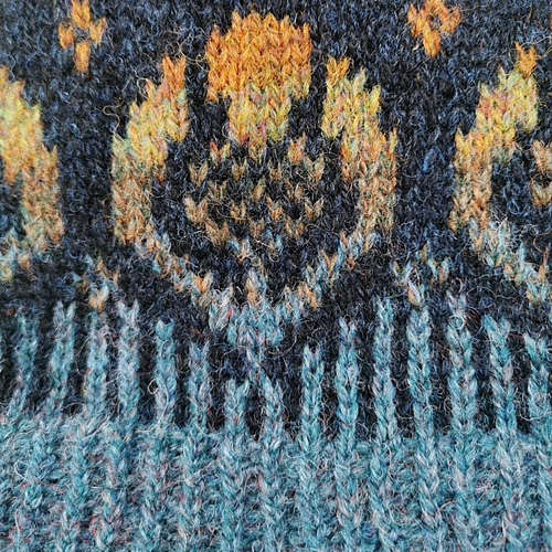 Ravelry: Thistle hat pattern by Tina Vejlø Andersen
