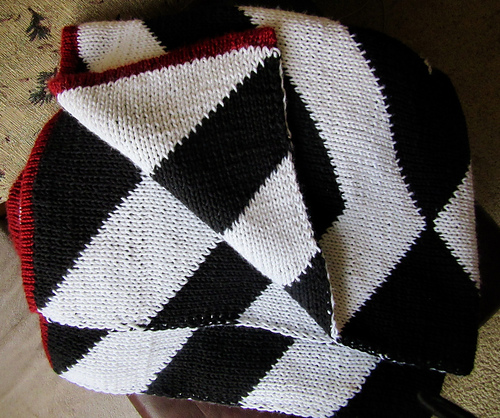 Ravelry: High Contrast pattern by KateAndTatum Fiber Arts