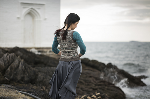 Ravelry: Carraig Fhada pattern by Kate Davies Designs